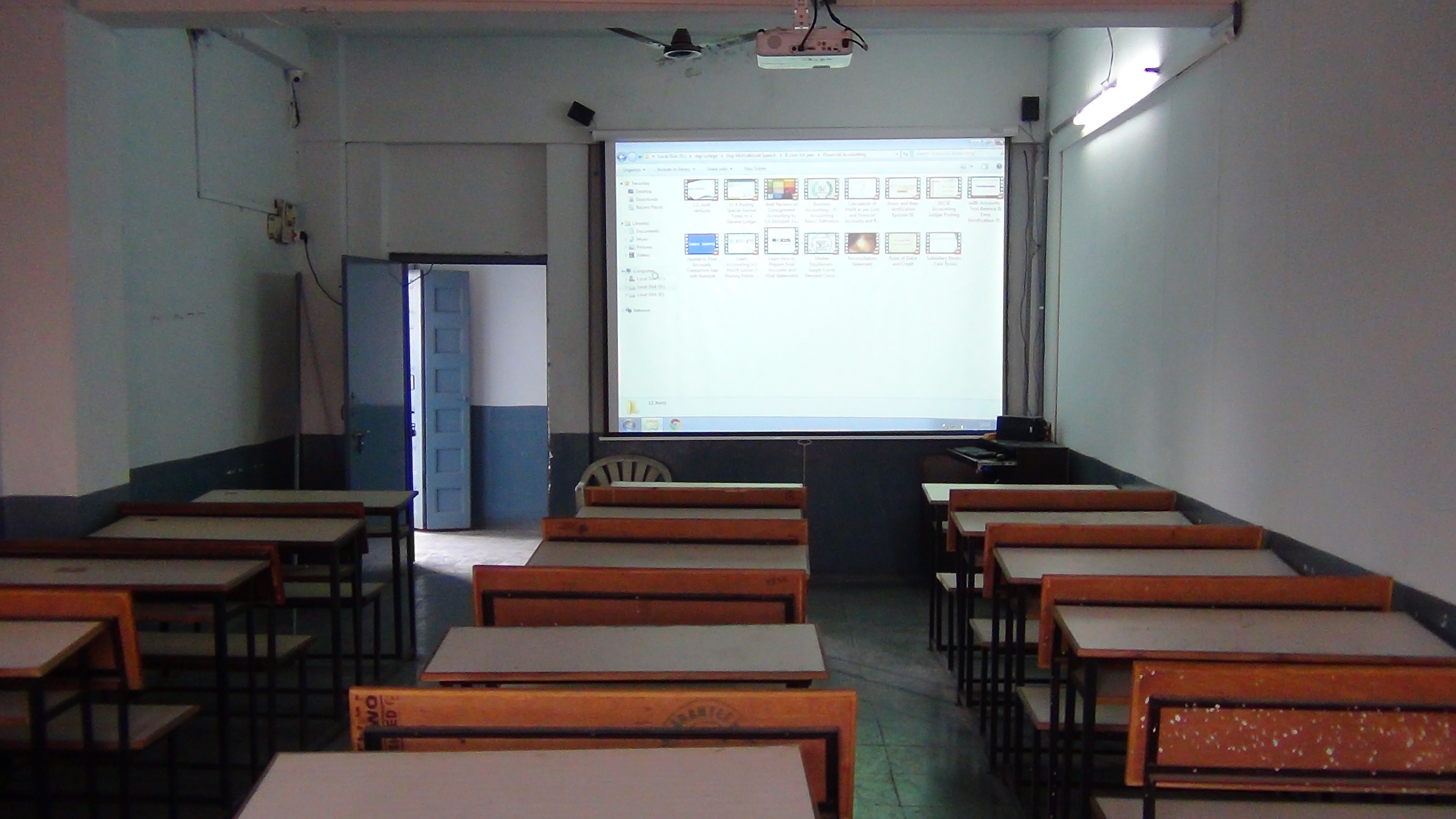 Welcome to R G KEDIA College - ICT- Class Rooms / Digital Class Rooms